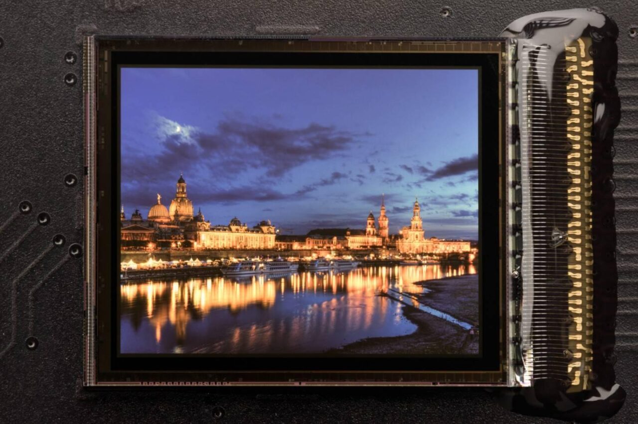 Fraunhofer IPMS - High-voltage CMOS for bright microdisplays - PRO ...